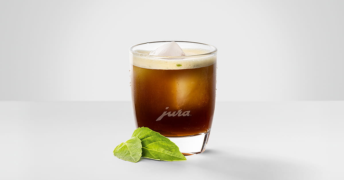 Recipe Cold Brew Basil Spritz - JURA Australia